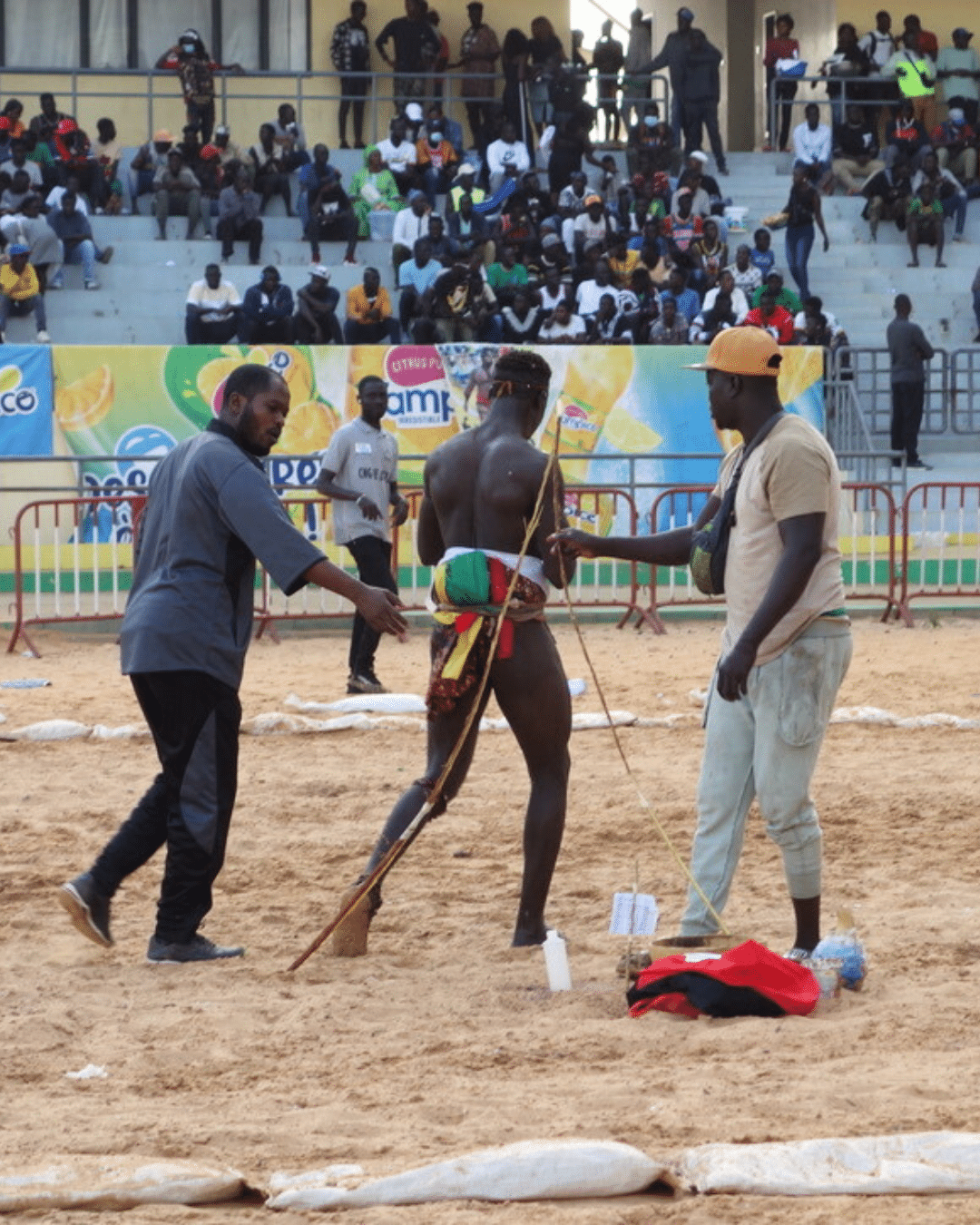 La lutte sénégalaise, beaucoup plus qu'un sport – Pivot