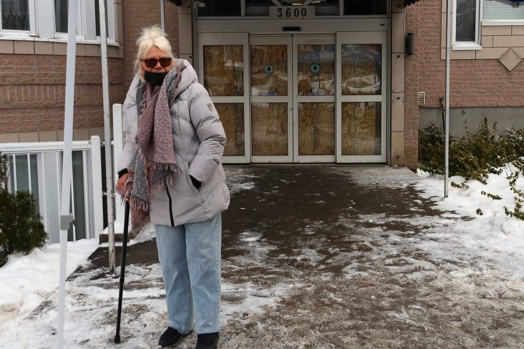 De résidence pour aîné·es à studios en trois mois – Pivot